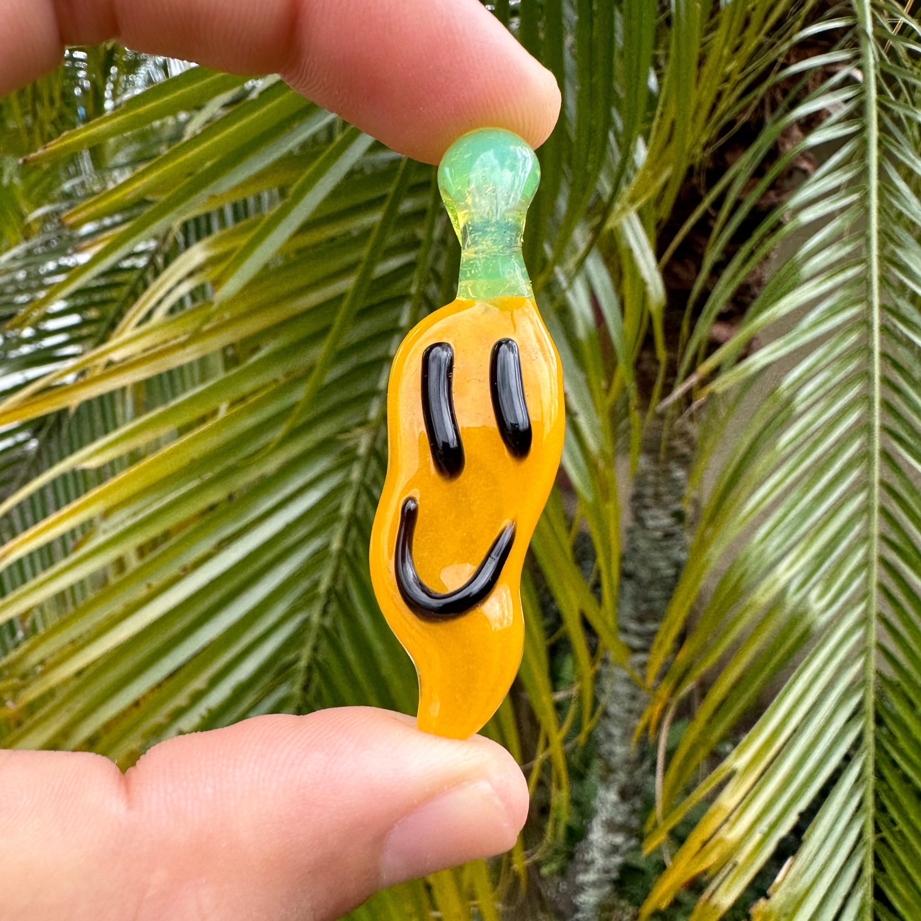 Wiggly Smiley | Tame Mane®